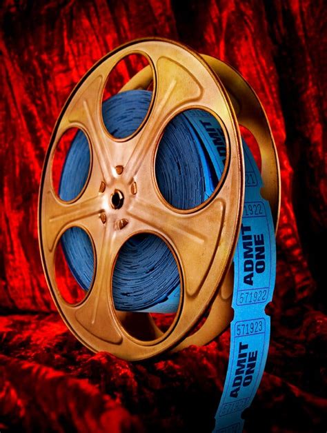 Opinion I Love The Movies Heres How To Save Them The New York Times