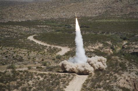 Lockheed Gets 331 8 Million Gmlrs Rocket Contract