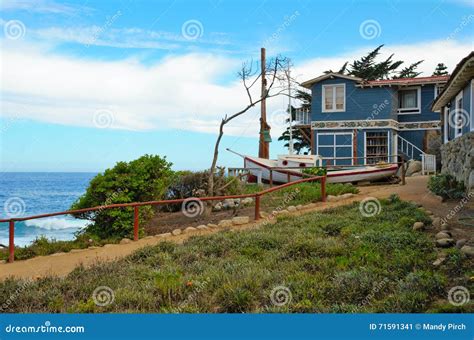 Isla Negra Pablo Nerudas Huis Stock Afbeelding Image Of Neruda Blauw 71591341