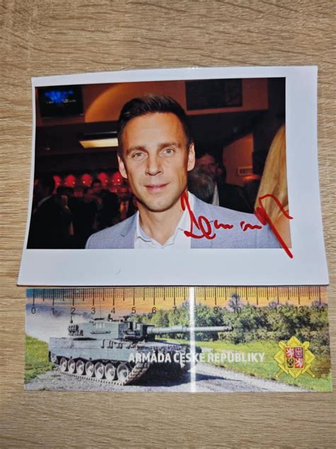 Roman Vojtek Český Divadelní Herec OriginÁl Autogram A Foto Aukro
