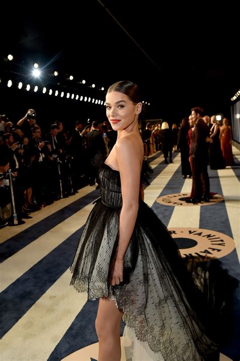 Hailee Steinfeld Attends The 2018 Vanity Fair Oscar Party In Beverly