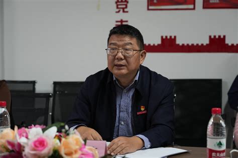 学校党委书记高晋康深入我院调研指导 学院动态 英语语言文化与翻译学院 成都外国语学院