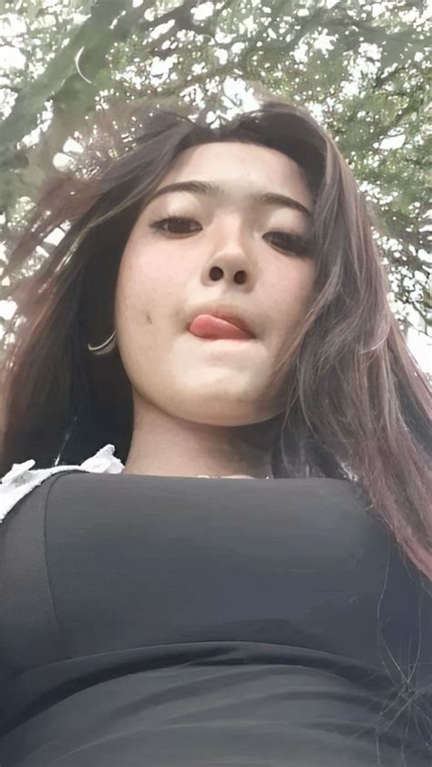 Pin Oleh Vera Di Pin Buatan Anda Gadis Cantik Wanita Tato Gadis