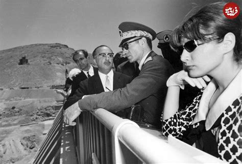 عکس گشت و گذار محمدرضا پهلوی و دختر بزرگ اش ۶۲ سال پیش در همدان اقتصاد24