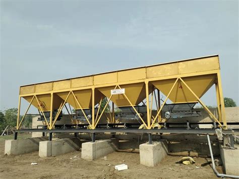 Vibratory Feeders Four Bin Feeder Lifting Capacity 6 Tons At ₹ 785000