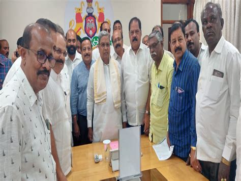 Bbmp Contractors Accuse Dk Shivakumar Of Demanding 15 Per Cent Cut Dycm Adamant As Bjp Alleges