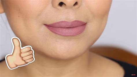 How To Apply Liquid Lipstick 5 Pro Makeup Tips You Need To Know Upstyle