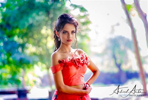 Lesbian Sex Scene Quinn And Isabela Kiss Scene Grace Byers And Juani Feliz Hot Sex Kissing