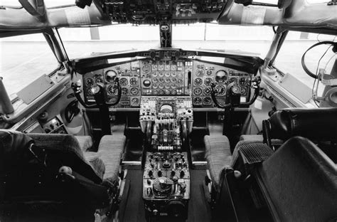 Boeing 707 Flight Manual