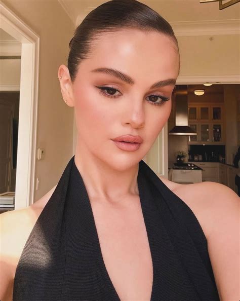 𝙻𝚘𝚟𝚎𝚕𝚢 Hoy Cumple 33 Años Selena Marie Gomez Mejor Facebook