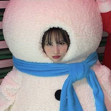 Pin by Bratz4jin on Momo ☆ | Momo, Hirai momo, Aurora sleeping beauty