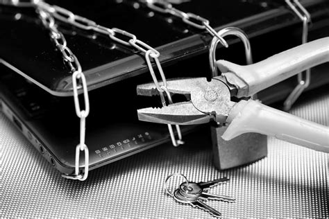 Anonymized Data Can Be Anything But