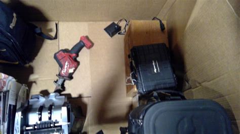 Pallet With Vacuum Sealer And More 5 Pieces Property Room