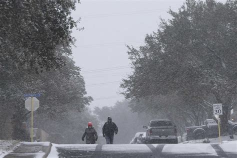 Texas Sees Snow Subzero Temperatures Amid Arctic Blast