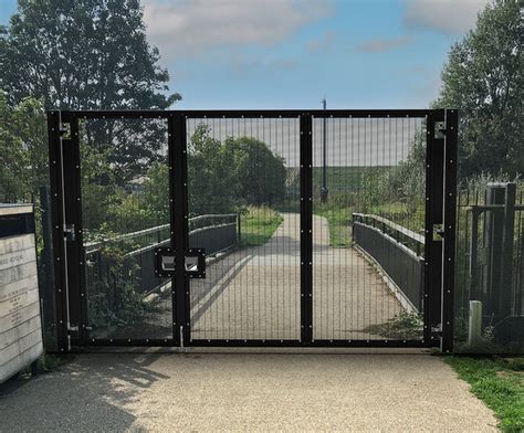 358 Vehicle Gates Steel Mesh Security Gates For Vehicle Access