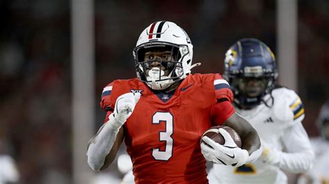 Newcomers Jeremiah Patterson Kedrick Reescano Making Early Impact On