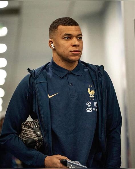 Kylian Mbappe Kylian Mbappé Football Outfits Mens Soccer Teams