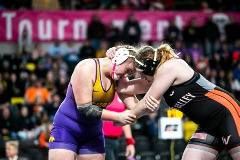 Iowa High School Girls State Wrestling Tournament Photos From Day 2