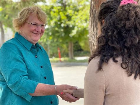 Lisa Middleton To Make History As Californias First Transgender Mayor
