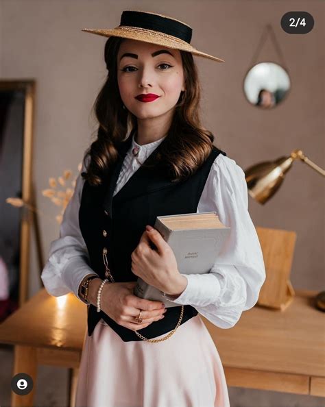 Vintage Attire For Women