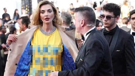 乌克兰模特在戛纳红毯上露出 侮辱普京”上衣，被制止带离凤凰网视频凤凰网