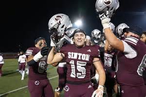 Sinton Gets Revenge Against Cuero 45 42 Advances To State Semifinals
