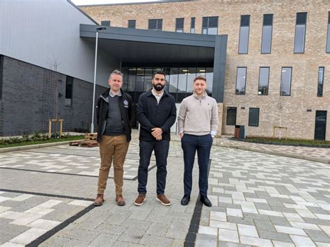 Newofficemonday Robert Rutter