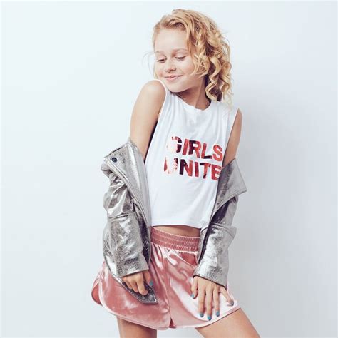 Pin On Ruby Rose Turner