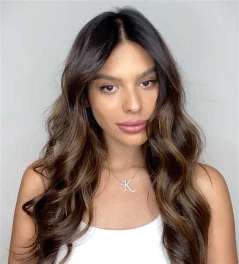 מי גרמה לקארין עליה להתפוצץ חצופה את יורקת לאנשים בפרצוף שמועה בידור