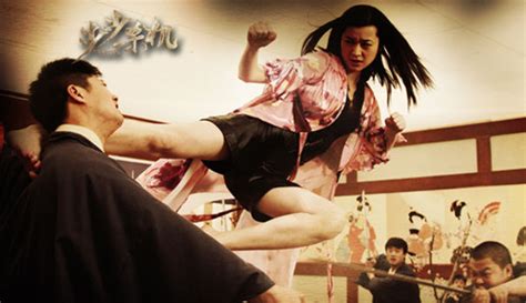 《步步杀机》热播 甄锡《杀狼花》后再演打女 搜狐娱乐