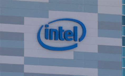 ‘인텔 구하기에 Tsmc 끌어들인 트럼프 속내는