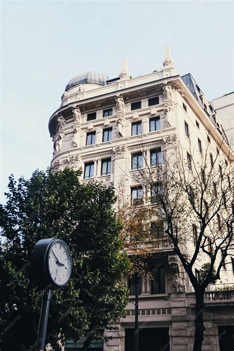 Arquitectura Clásica Europea Y Edificios Históricos En Las Calles Del Centro De La Ciudad De