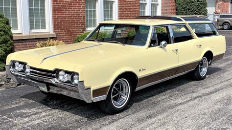 1967 Oldsmobile Cutlass Station Wagon