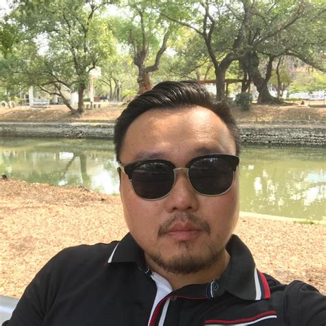 기름진 아저씨中年油膩大叔