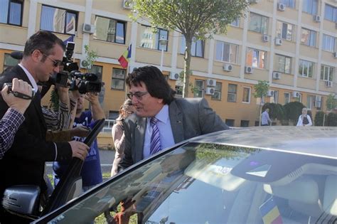 Primarul Timișoarei Denunțat La Dna