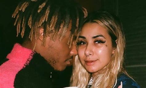 Juice Wrld Exe Ally Lotti Az Onlyfans Oldalán Adta El A Rapper Ruháit
