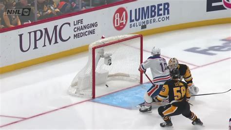 Connor Mcdavid Lights The Lamp For Oilers Espn Video