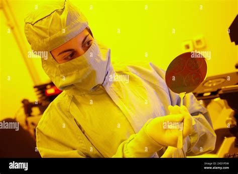 Silicon Wafer Automated Mask Alignment System Photolithography