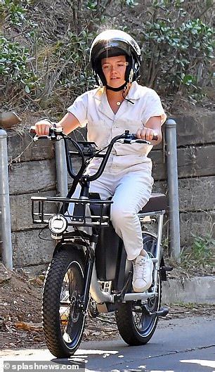Florence Phew Star Is Forced To Get Off Her E Bike And Push After It