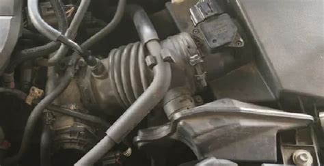 How To Clean A Mazda Fuel Injection Throttle Body