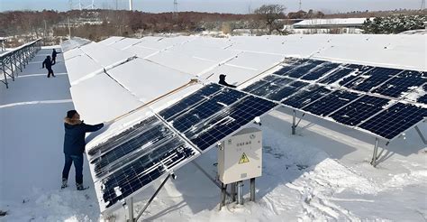 Expert Tips For Dealing With Snow On Solar Panels Jmhpower