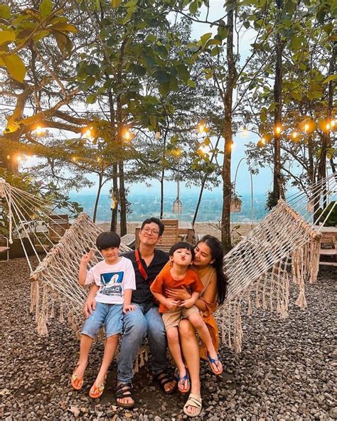 Preferring To Be A Housewife 8 Photos Of Putri Titian Who Admits Shes