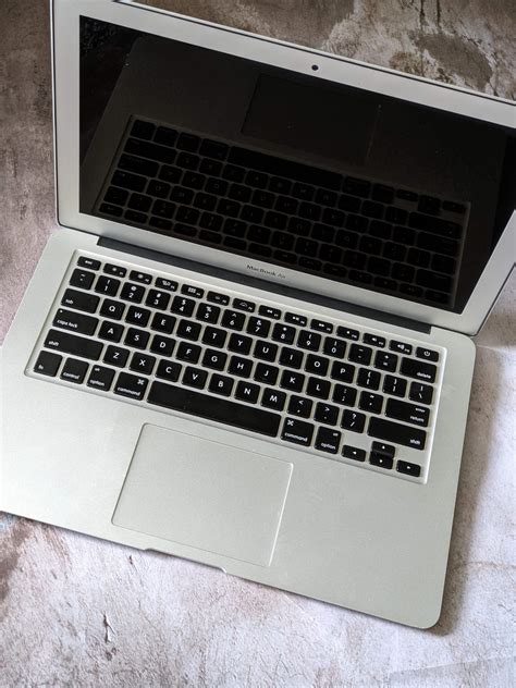 How To Clean Macbook Screen Living Practically