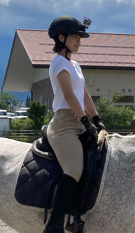 Japanese Equestrian Girl Equestrian Girls Yuri Riding