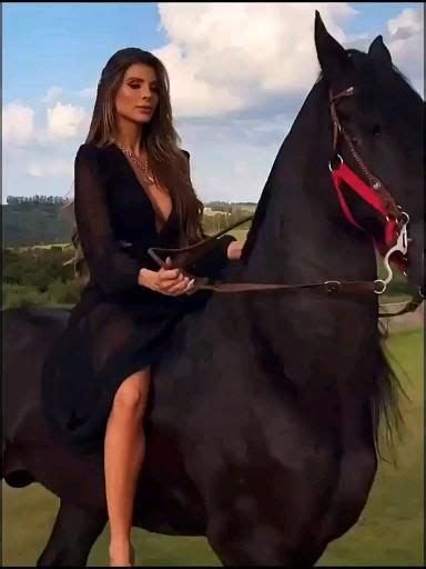 The Beauty 🖤🥀 [video] Foto Di Cavalli Ragazze E Cavalli Cavallo Frisone