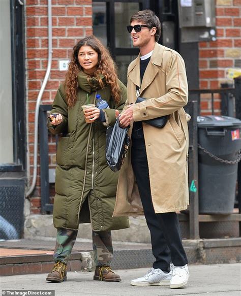 Zendaya And Jacob Elordi Jacob Elordi Wife Fbpct