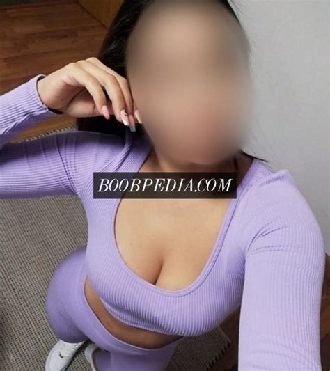 Hello I Am Karen A Qualified Masseuse In Elche Centro The Best