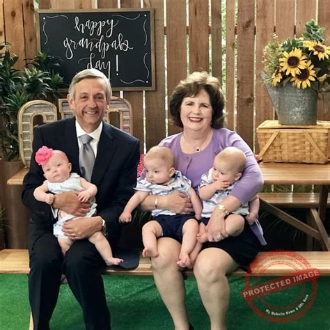 Robert Jeffress Bio Wiki Age Church Wife Net Worth Sermons Books