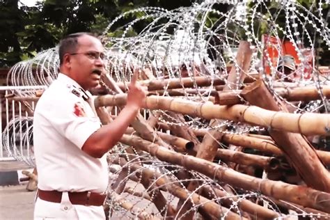 Puri Stampede Odisha Ips Officer Sparks Row For Alleged Break Their Legs Instruction Against