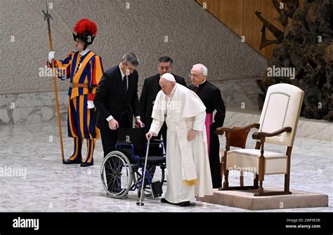 Rom Vatikan 24012024 Papst Franziskus I Bei Der Generalaudienz In Der Audienzhalle Im
